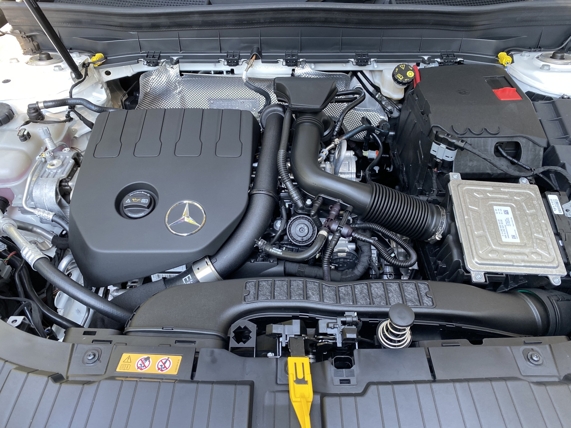 Δοκιμάζουμε τη νέα Mercedes-Benz GLB 200 | Capital