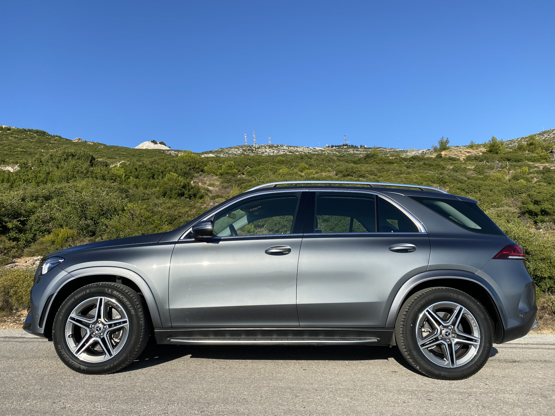 Mercedes-Benz GLE 300d 4MATIC | Capital