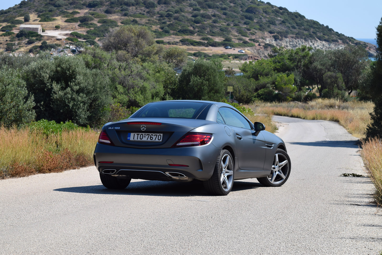 Καλοκαίρι με την Mercedes-Benz SLC 180 | Capital
