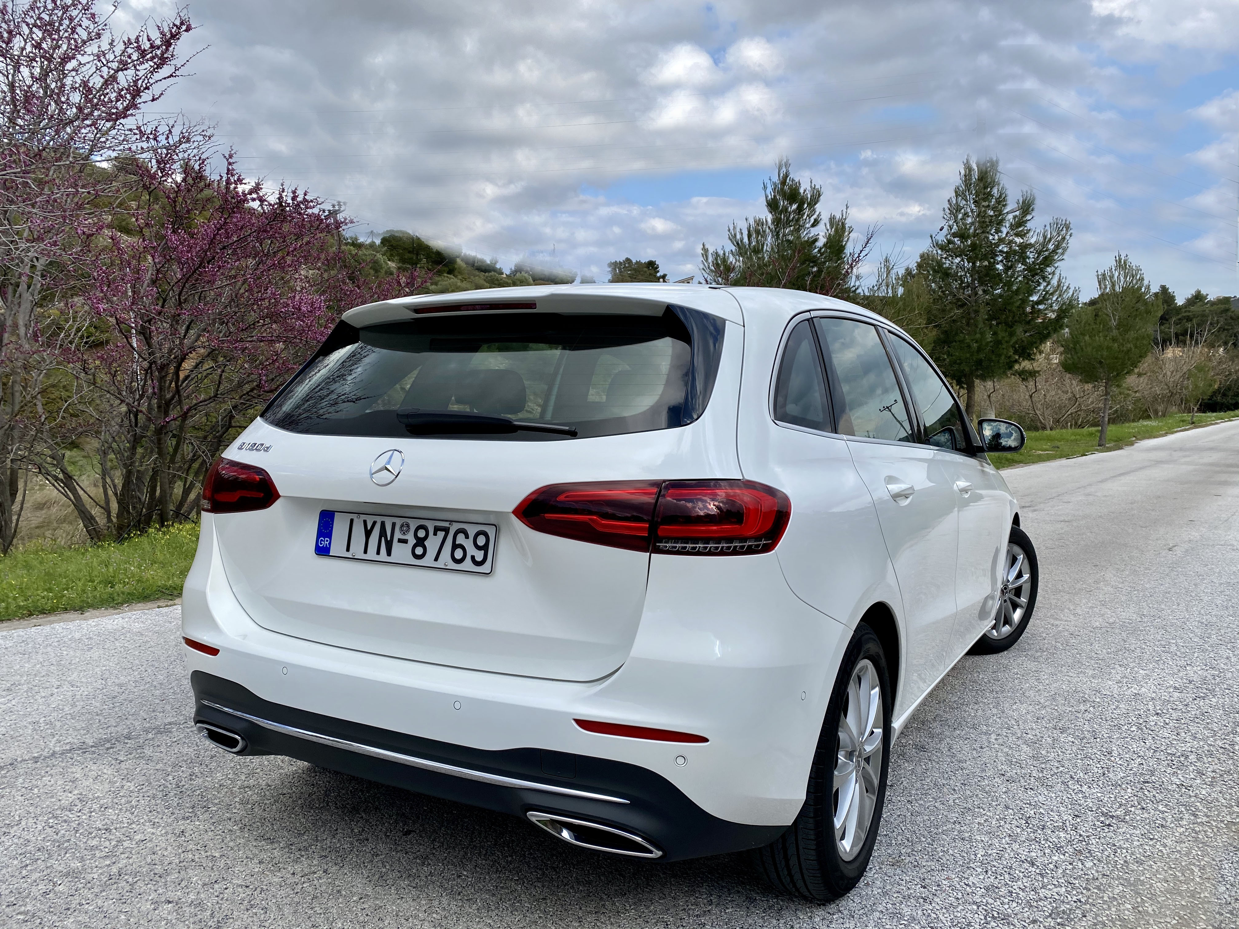 Δοκιμάζουμε την Mercedes-Benz B 180 d | Capital