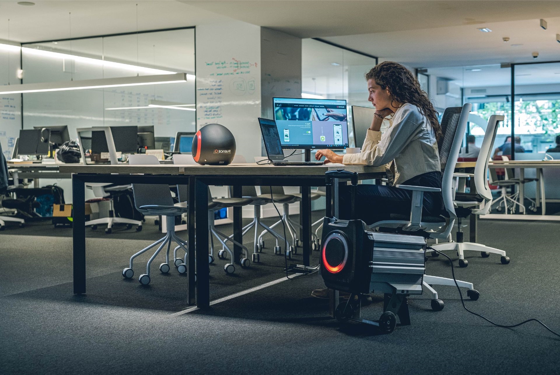 Silence S04: Γιατί ξεχωρίζει αυτό το μικρό ηλεκτρικό; | Capital