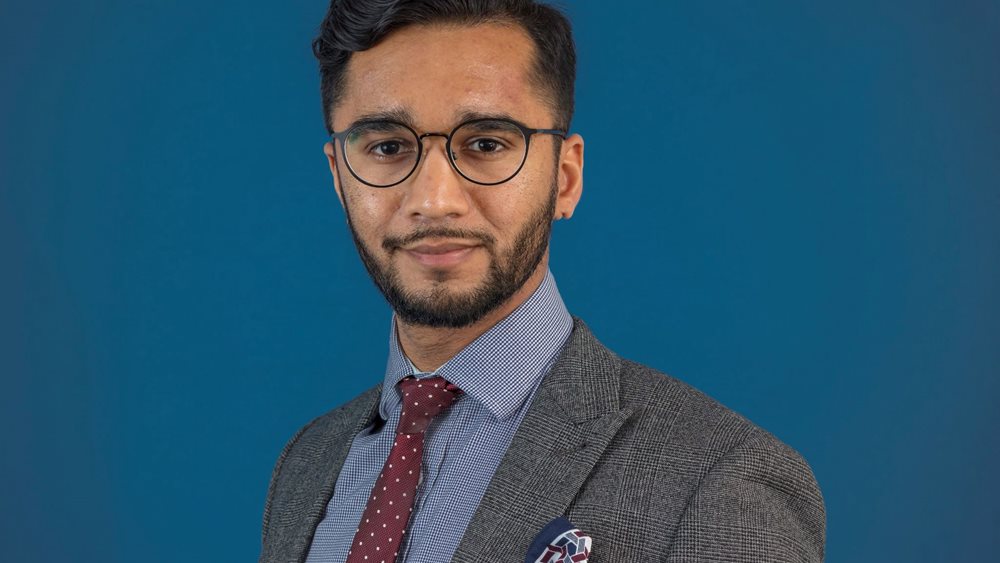 Fitch στο Capital.gr: "O πόλεμος πάει πίσω τις αποφάσεις της ΕΚΤ για τα...