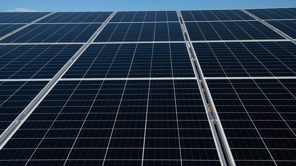 C Solar Steel: Πρωτοπορεί αναπτύσσοντας συστήματα στήριξης φωτοβολταϊκών...
